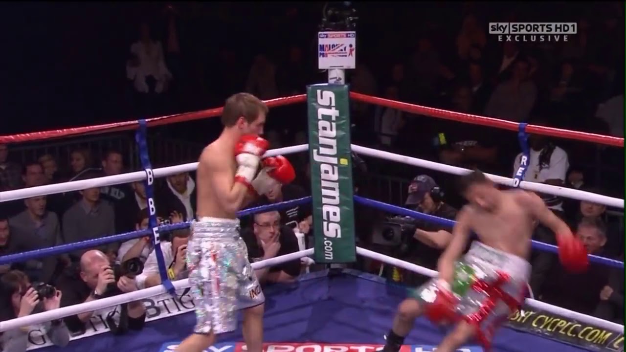 TOP 10 BOXING TAUNT FAILS - YouTube