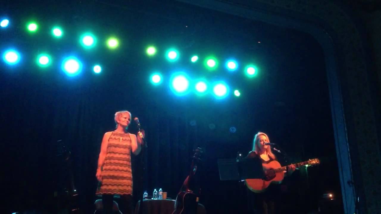I feel lucky- Mary Chapin Carpenter w Shawn Colvin - - YouTube