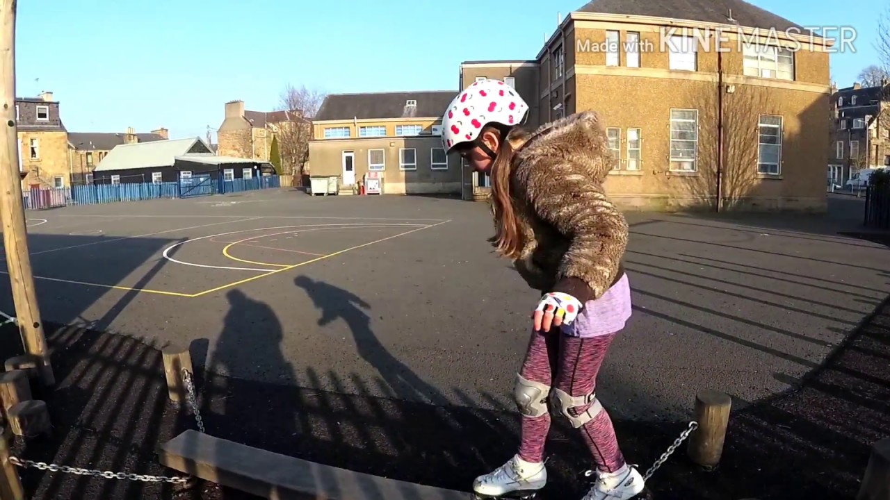 Rollerskating girl: Extreme Aggressive Old School skating - YouTube