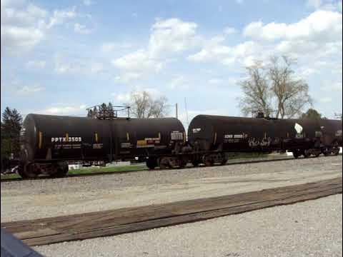 CP-249 thru Pewaukee, WI on 5-5-23 3x0 w/UP-6634 - UP-8219 - CP-8910 - YouTube