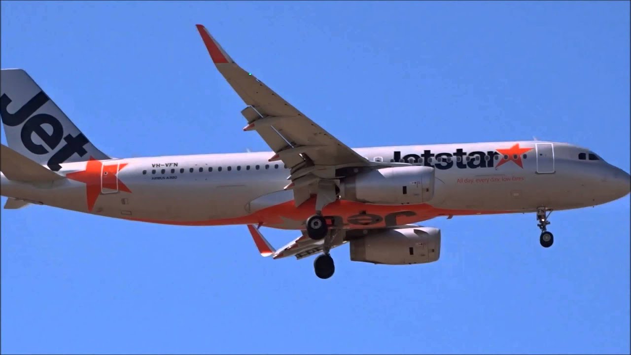 Jetstar A320 Landing At Avalon Airport - YouTube