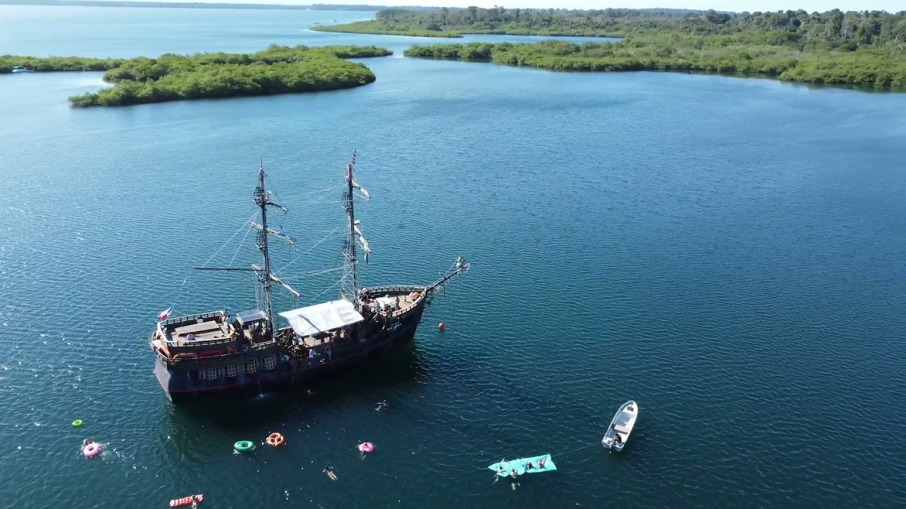 Black Magic Pirate Ship - Bocas del Toro. Panama 🇵🇦 - YouTube