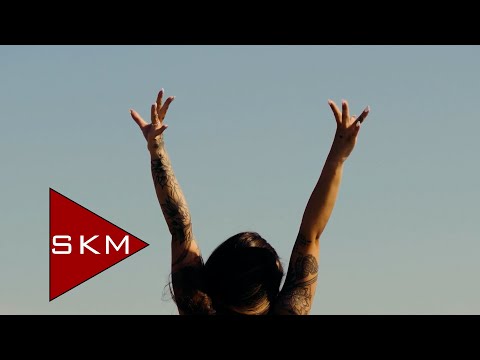 MFÖ - Her Şeyden Vazgeçtim (Official  Video)