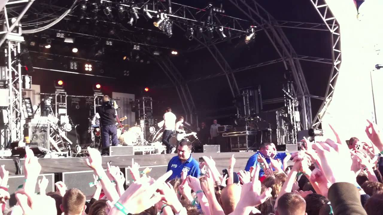 Example - Kickstart at Newcastle Evolution 2011 - YouTube
