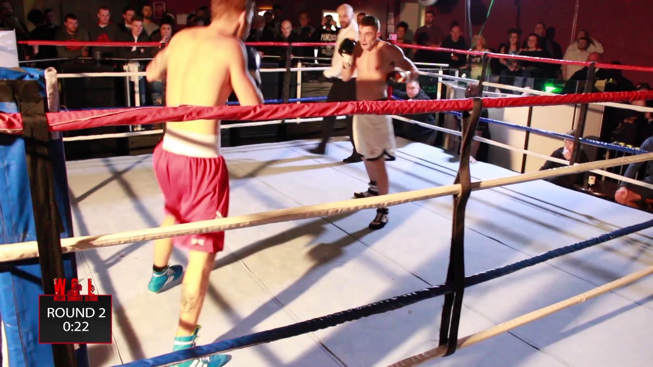 Lee Blundell vs Conor Bailey Welsh Combat League 3 - YouTube