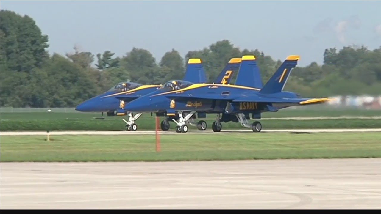 Blue Angels arrive for Owensboro Air Show - YouTube
