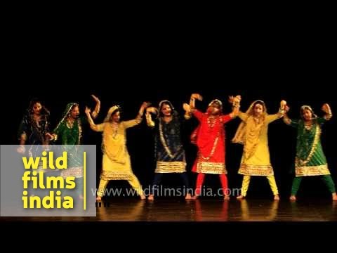 Dogri folk dance performance from Jammu and Kashmir state - YouTube