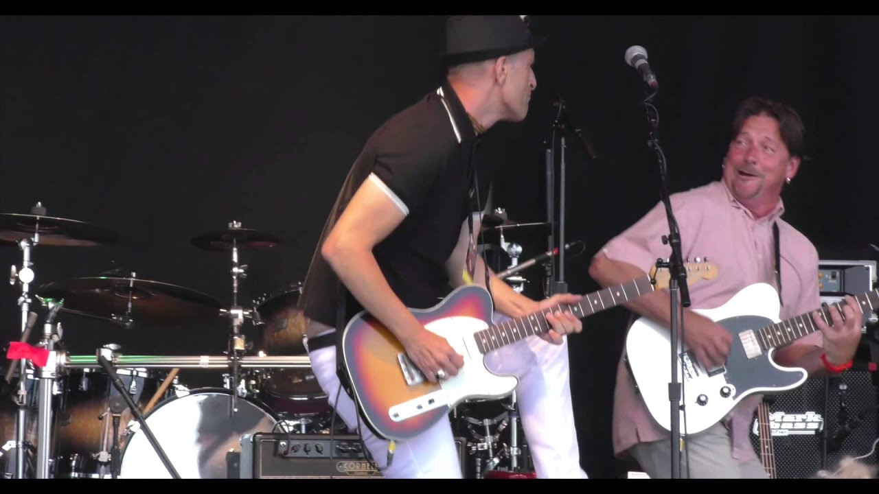 Cross Section - Hi Heel Sneakers (Live at The Rock & Horsepower Show 13 ...