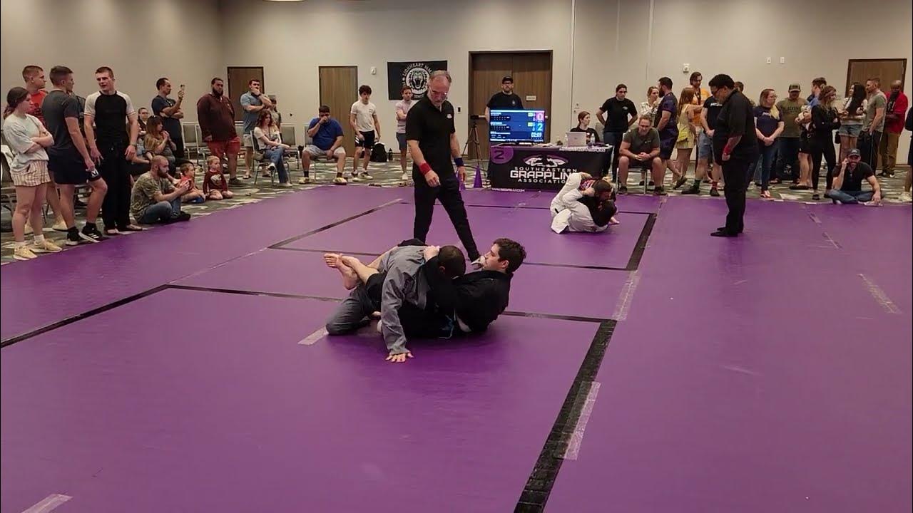 Armbar finish White belt BJJ match Holy City Sub Series March 2023 - YouTube