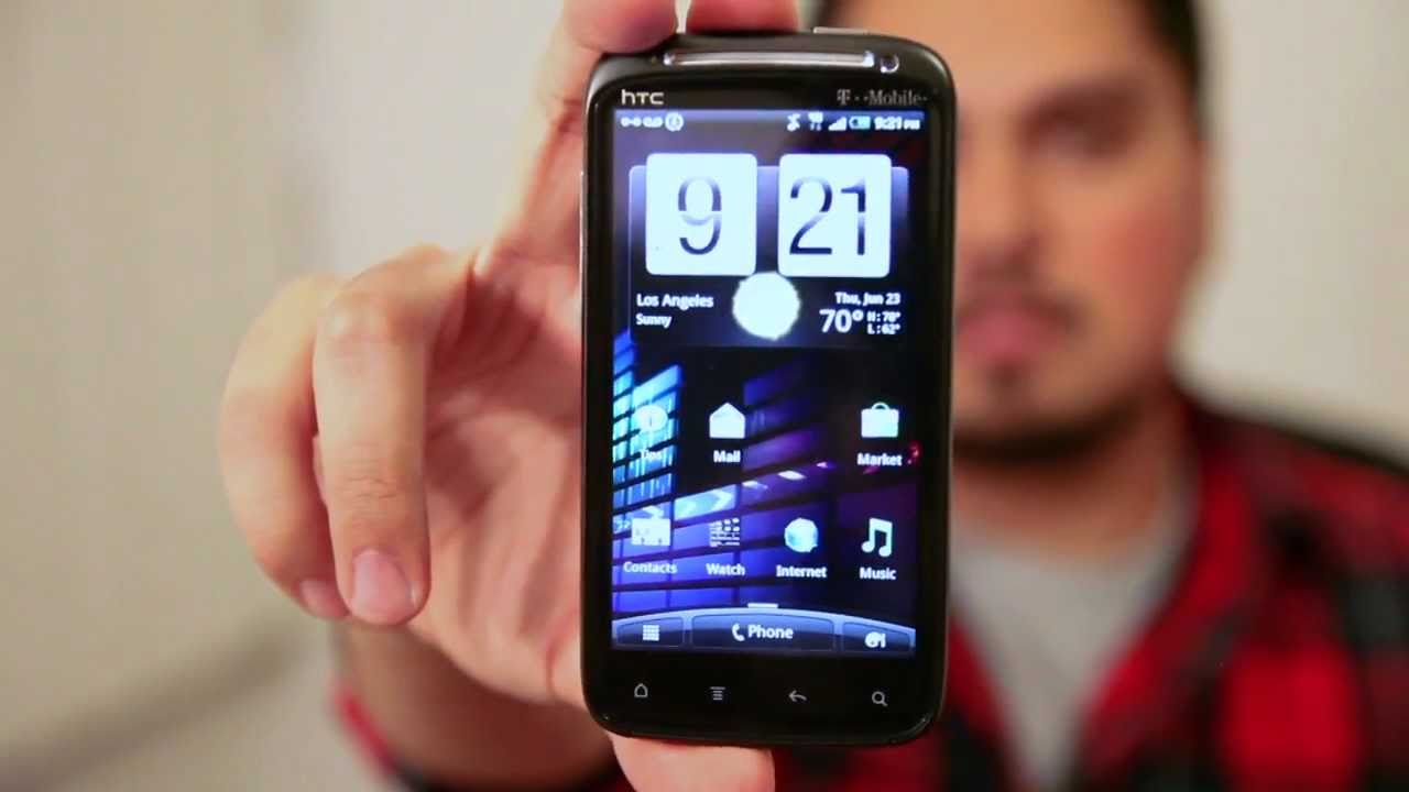 A look at the HTC Evo 3D phone and Evo View 4G tablet - YouTube