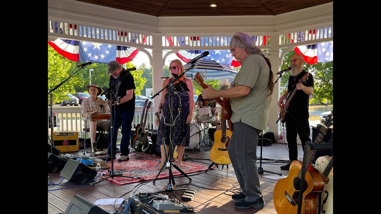 Friends of Hampton falls Bandstand 24 07 11 Concert - YouTube