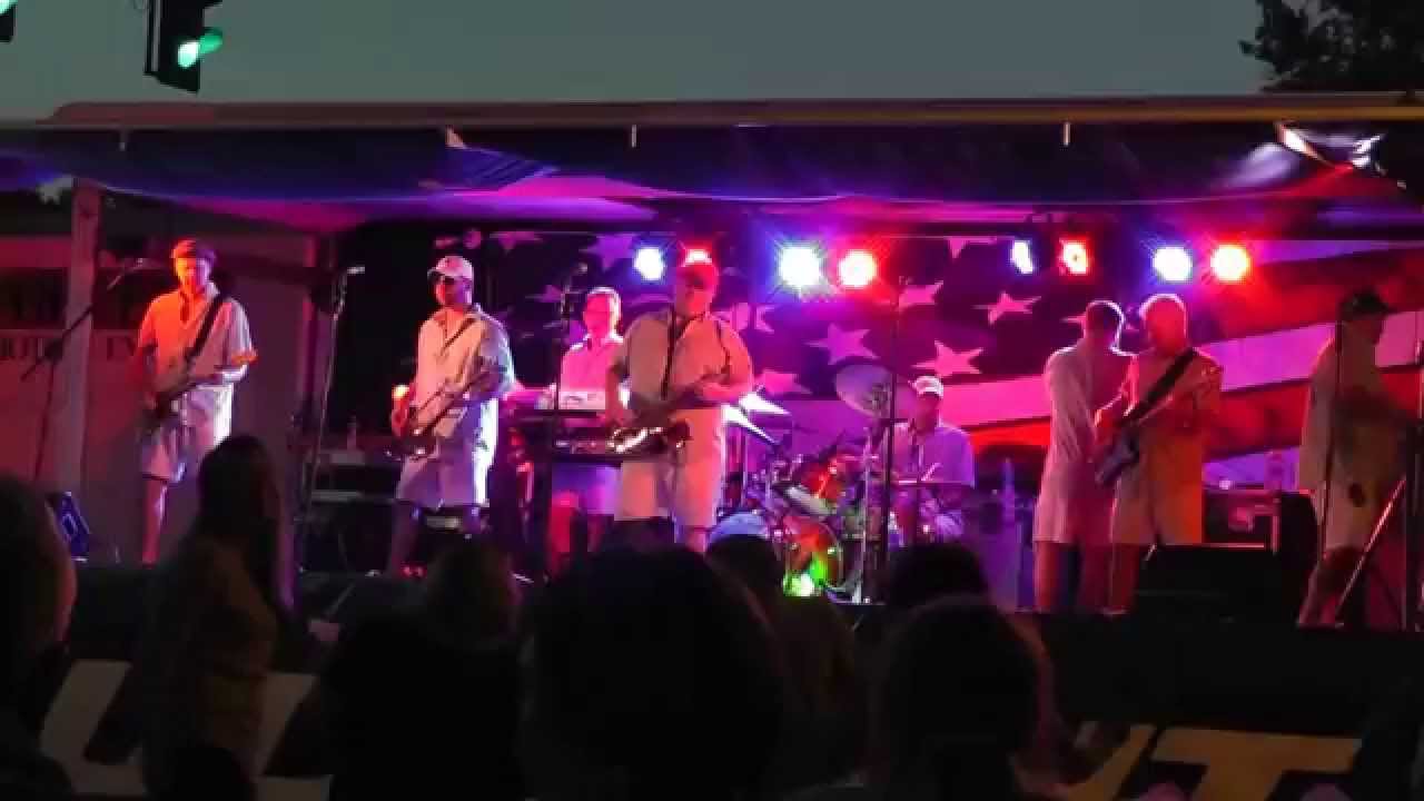 The Band of Oz - LIVE - 25 or 6 to 4 - YouTube