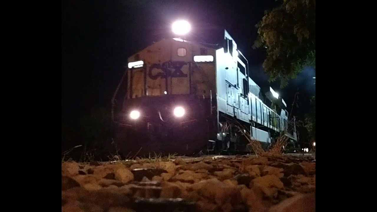 Csx 7356 transfer onto the CF&E westbound - YouTube