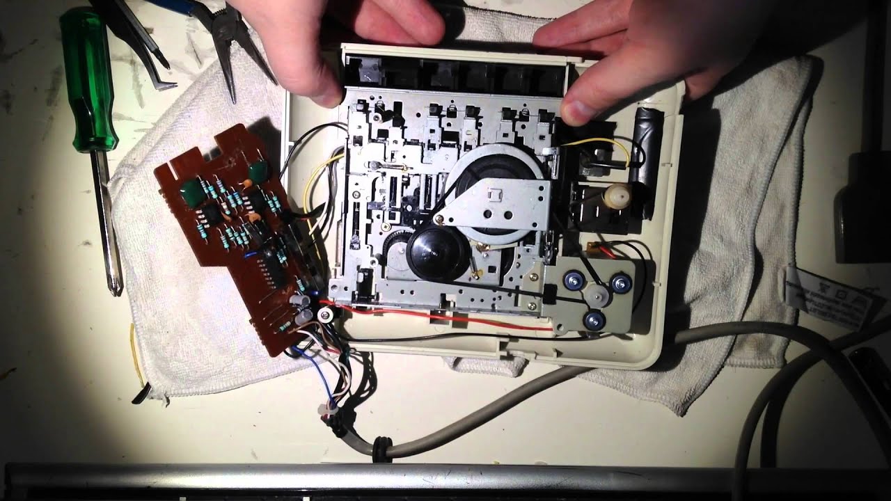 C64 C2N Datasette Repair - YouTube