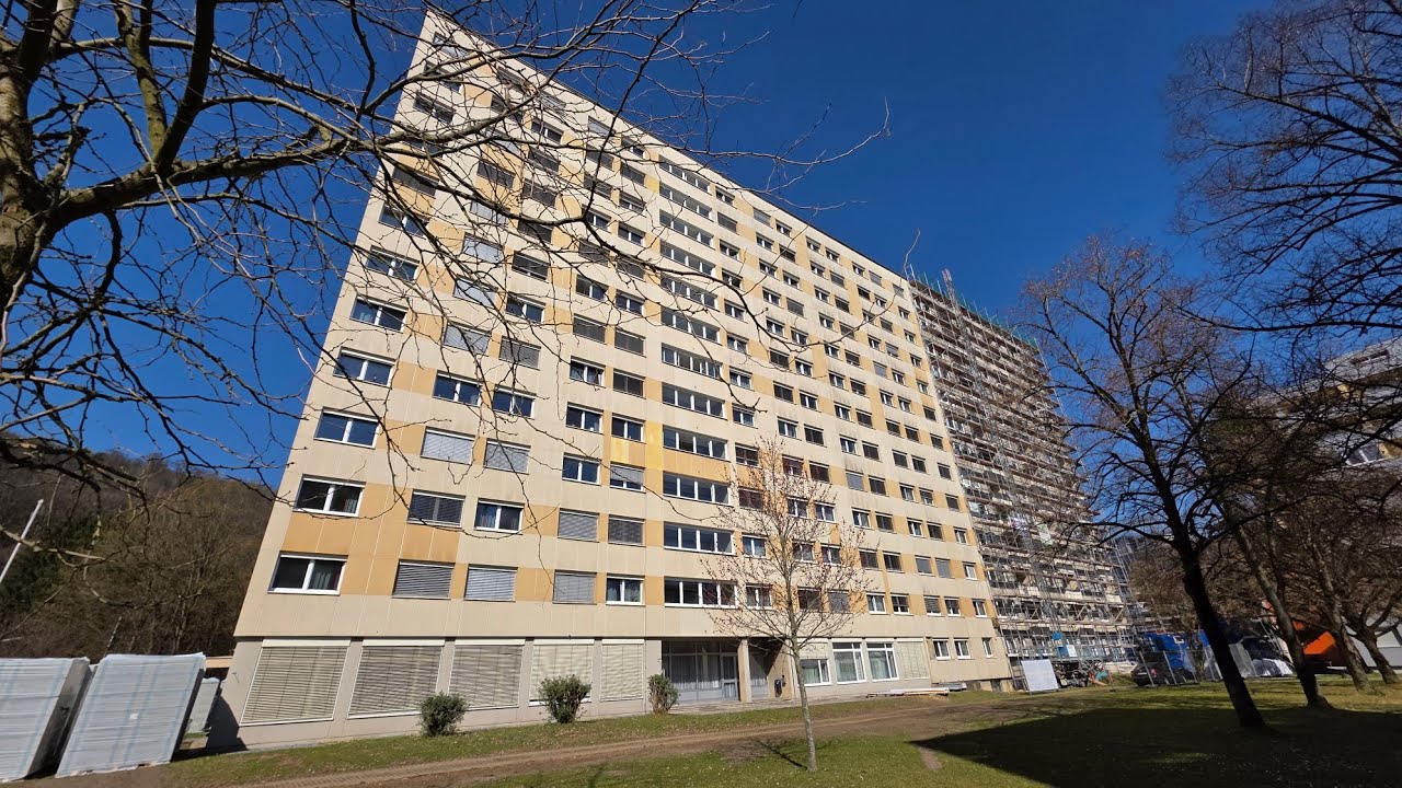 Neues aus Linz 35: PV-Anlage Studentenheim Barbara | WIST OÖ - YouTube