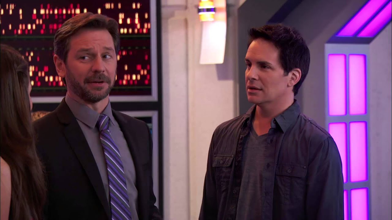 Lab Rats | Op tournee | Disney Channel BE - YouTube