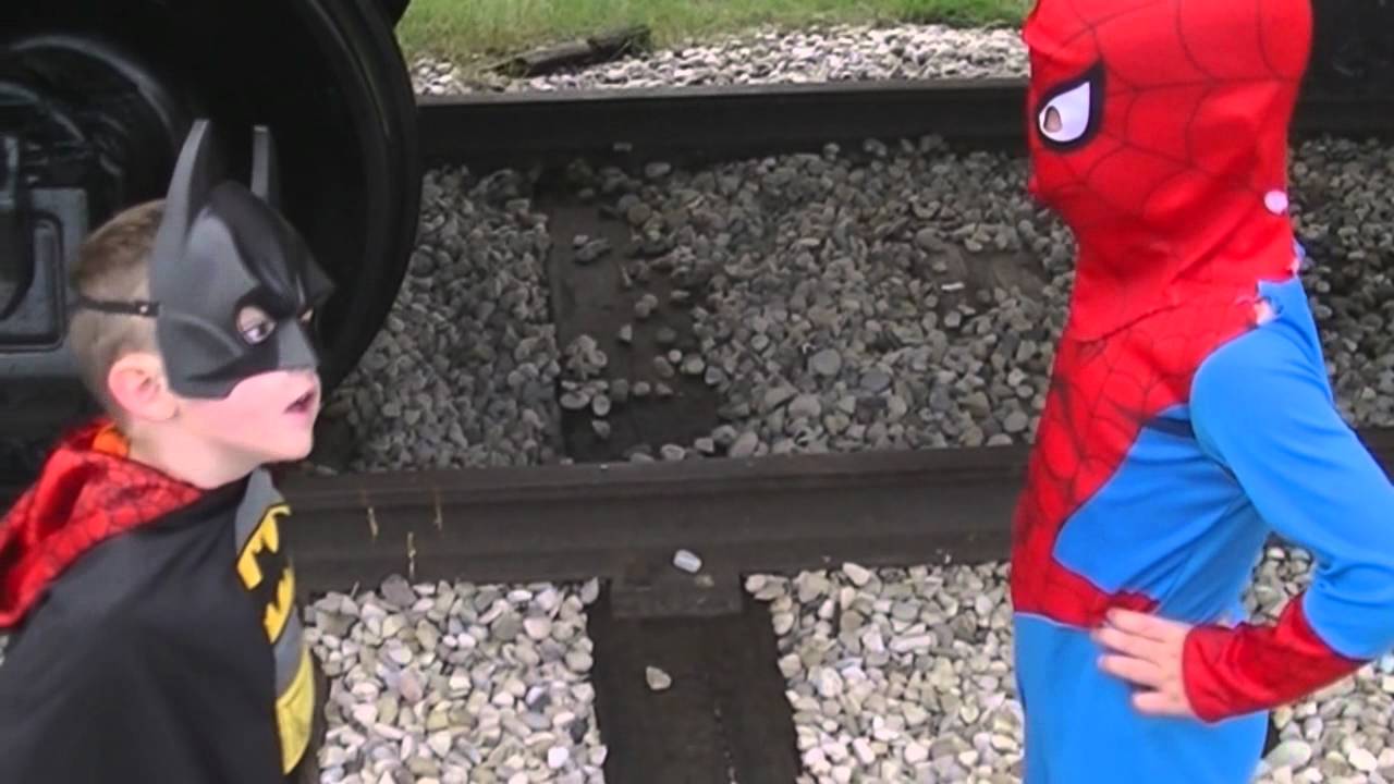 Batman and spiderman to the rescue - YouTube