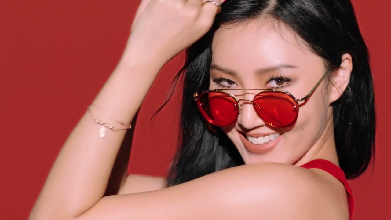 Why Mamamoo's Hwasa (화사) is K-Pop's Queen of Stage Presence and ...