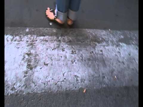 Piedi di donna matura sulla cinquantina candid feet piedi spiati