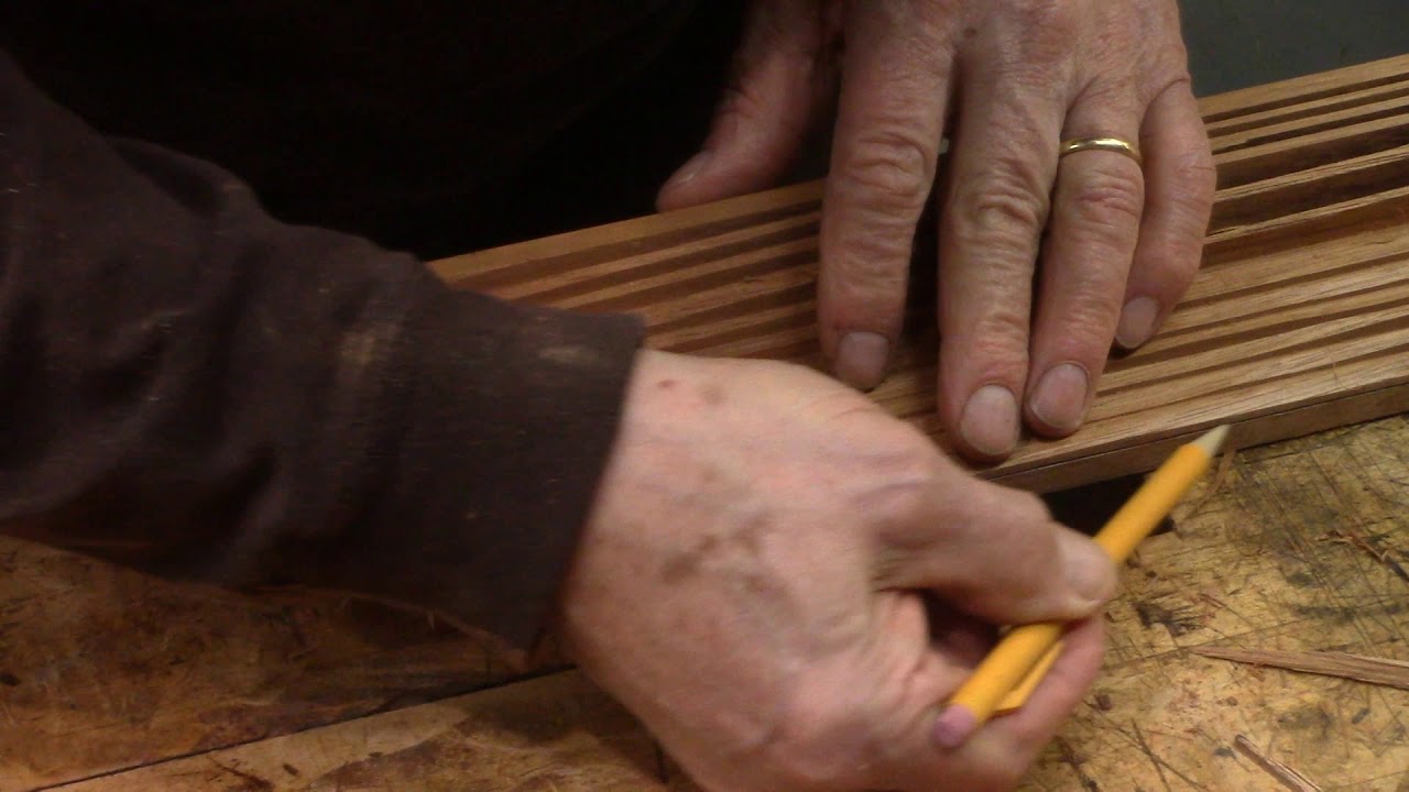 16 Serpentine Chest Corner Scarf Table Saw Cuts - YouTube