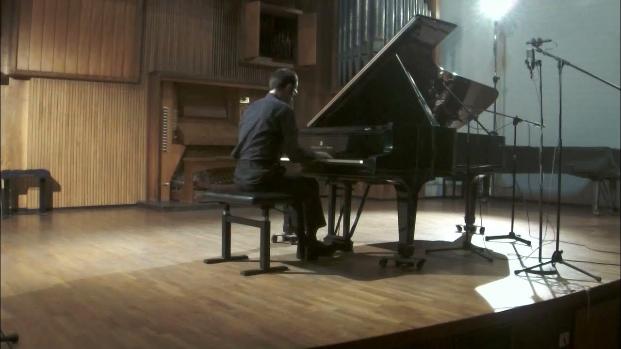 Debussy - Douze Études - Livre I - YouTube