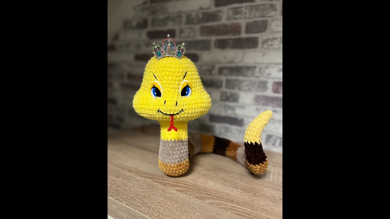 Eine gehäkelte Schlange - YouTube