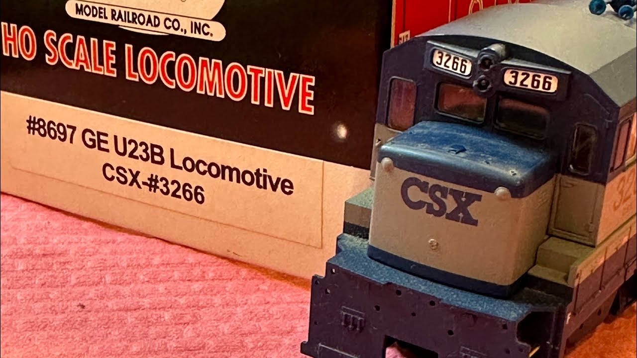 How to remove the shell on HO SCALE ATLAS GE U23B locomotive. SHELL ...