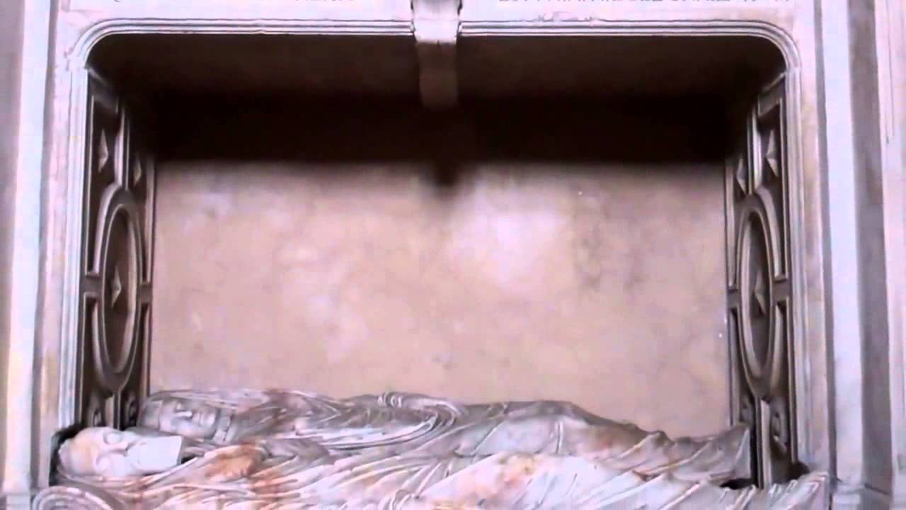 Sir George Bruce Tomb Abbey Church Culross Fife Scotland - YouTube