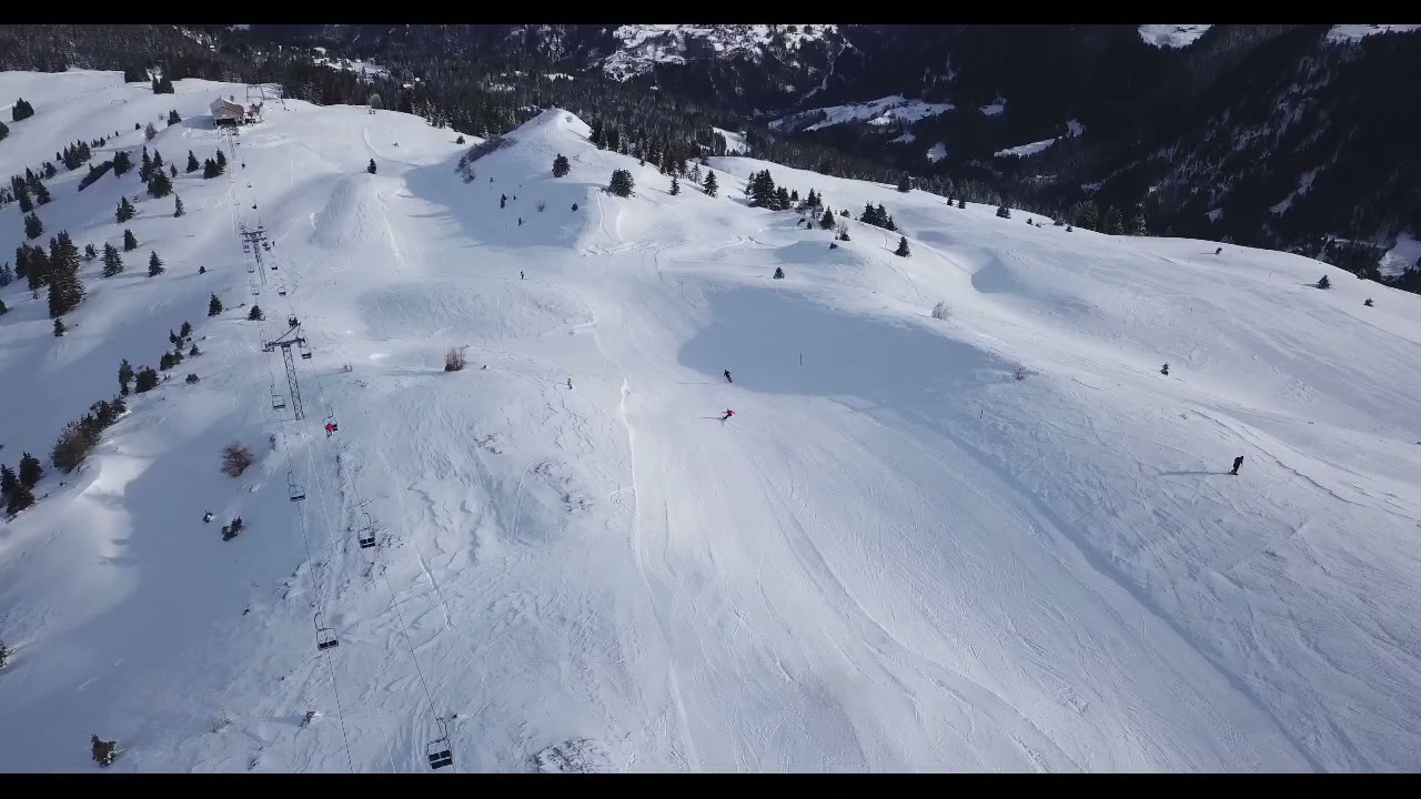Skiing & Snowboarding @ Chur/Brambrüesch - YouTube