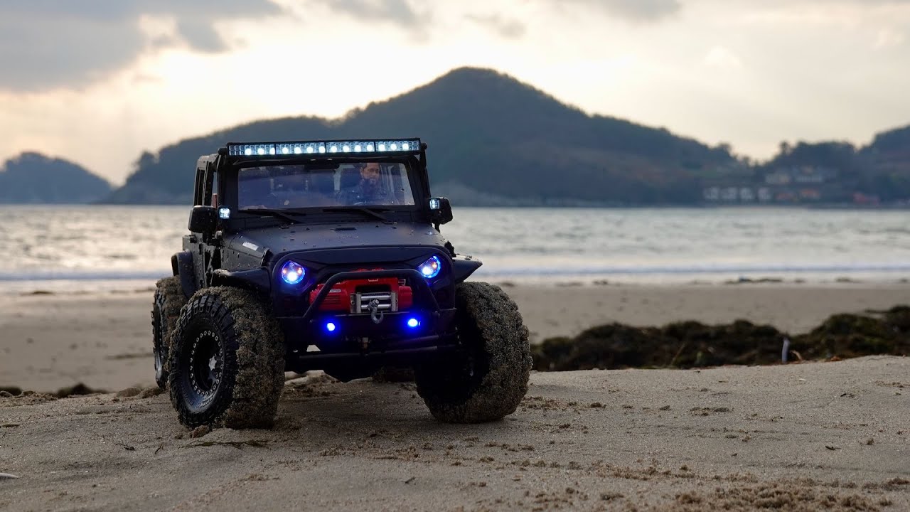 Jeep Wrangler JK Open body #6 l Play At The Beach - YouTube