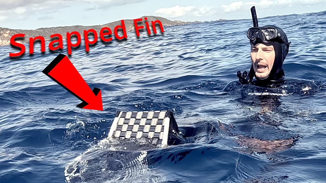 Blackout after fin SNAPS 20 meters deep! Spearfishing Misadventures ...