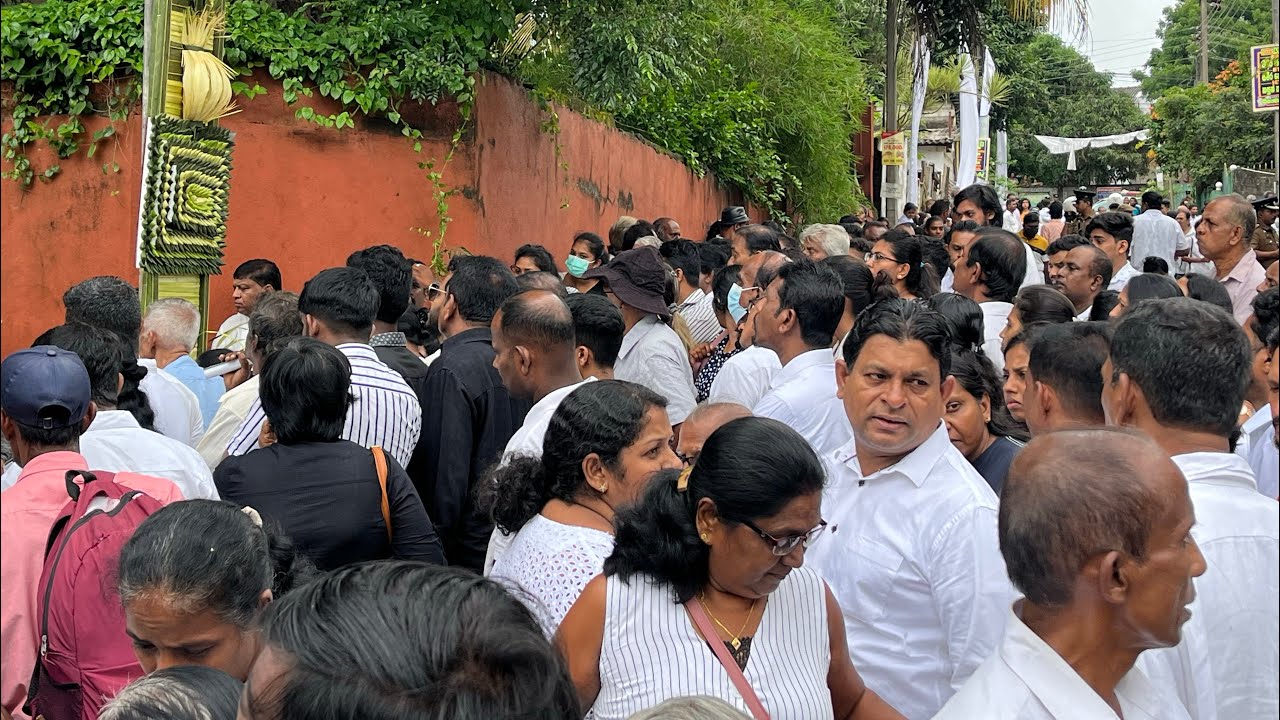 Jackson Anthony අවසන් වරට දැකගන්න අතිවිශාල සෙනගක් නිවස අසලට ! - YouTube