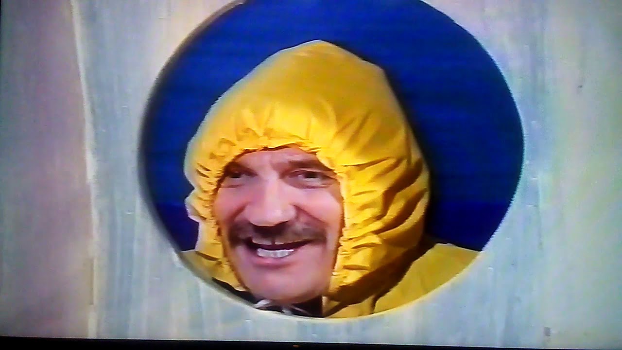 Chuckle Island (To Me To You) - Chuckle Chuck - YouTube