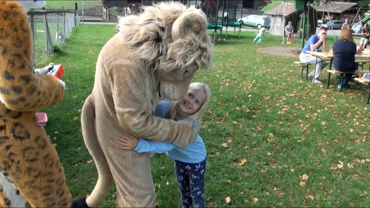 Fursuiting Magic for Cancer-Battling Kids w/Kitwana Lion & Tambako ...