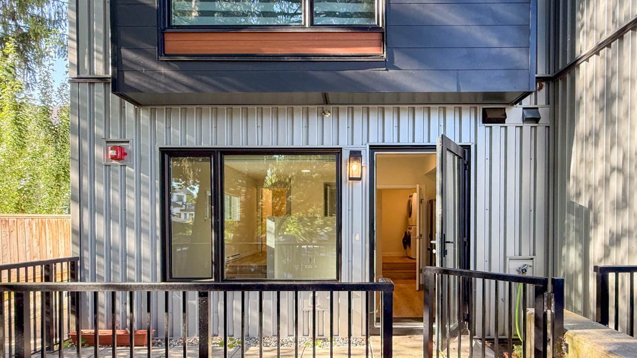 Unfurnished townhouse in Commercial Drive East Vancouver 3 beds 2 baths ...