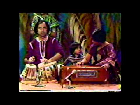 Thai Thai -Nachata Dekhi Putul Sona by Students of Sanhita Moulik. - YouTube