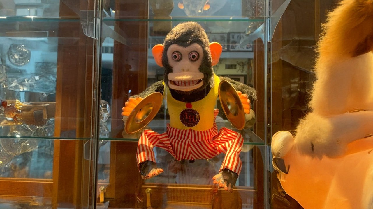 Cursed Objects That Have Been Lost - YouTube