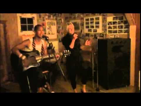 Hit and run med Frida Appelgren och Daniel Falck 2011-08-27 - YouTube