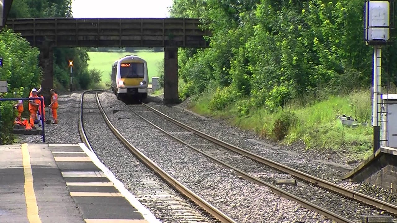 Cherwell Valley Line, Kings Sutton Station 05.07.2012 - YouTube