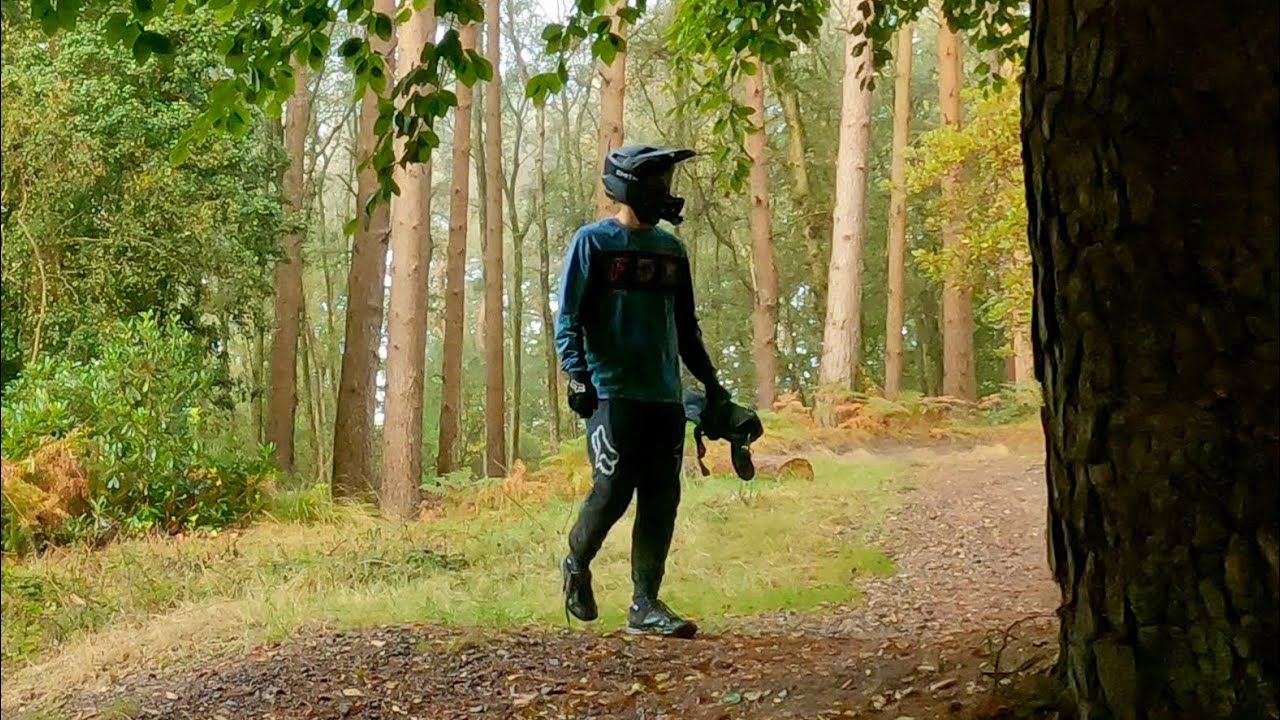 Models in bikinis riding bikes - YouTube