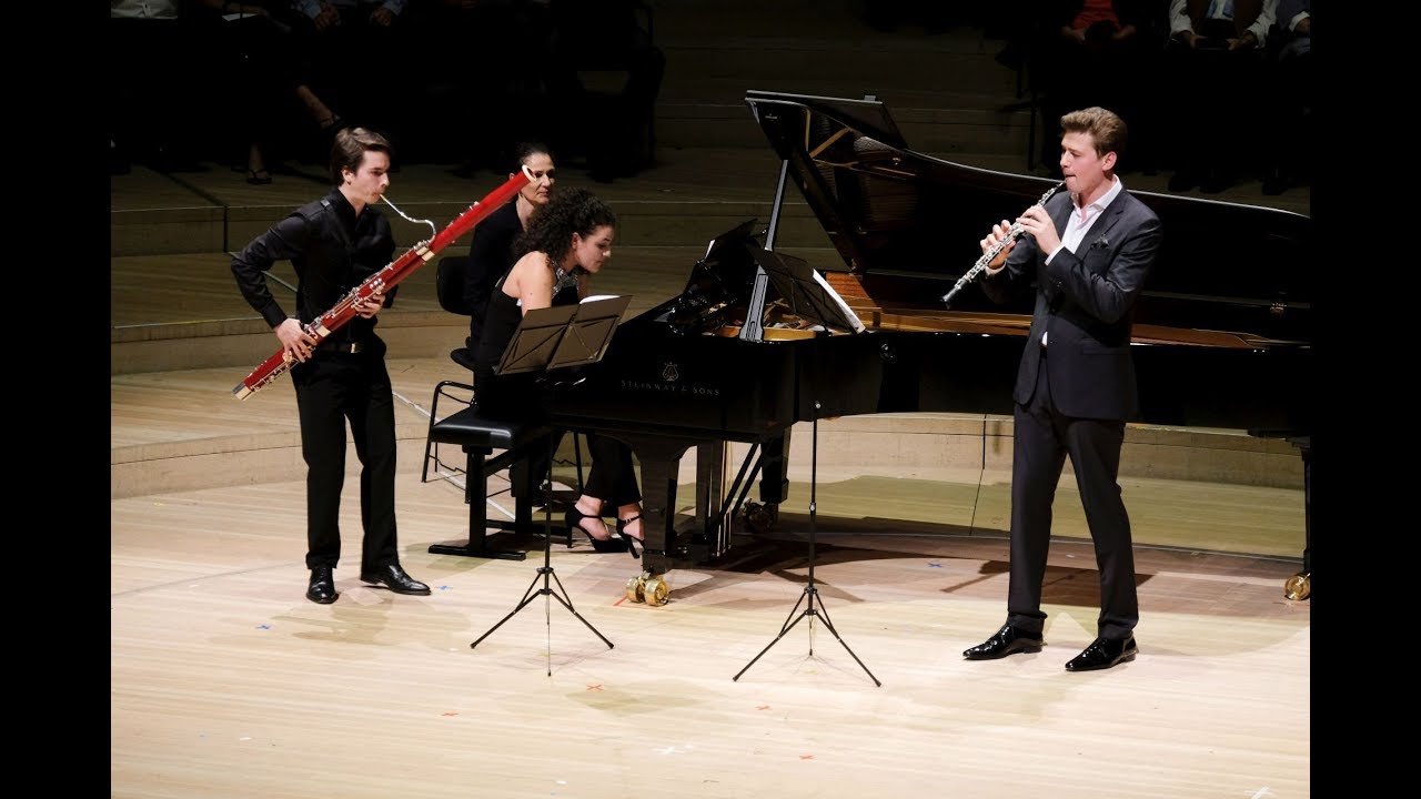 Andrey Godik, Theo Plath, Kiveli Dörken - Francis Poulenc Trio (1 ...