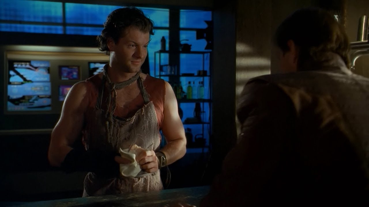 Ocham Sembler(Kyle Cassie) buys Dylan a drink, Dylan Hunt failed everyone, Flavin punches Thomas ...