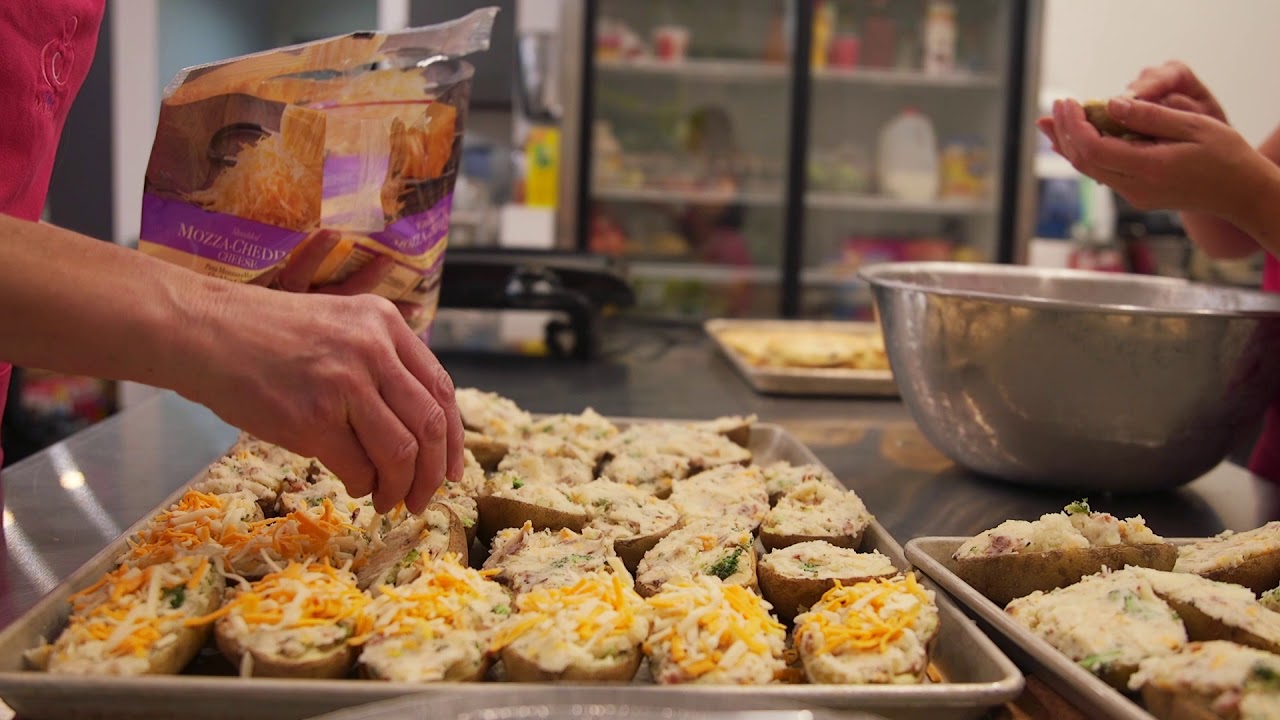 SVP Calgary FAST PITCH 2017 - YouTube