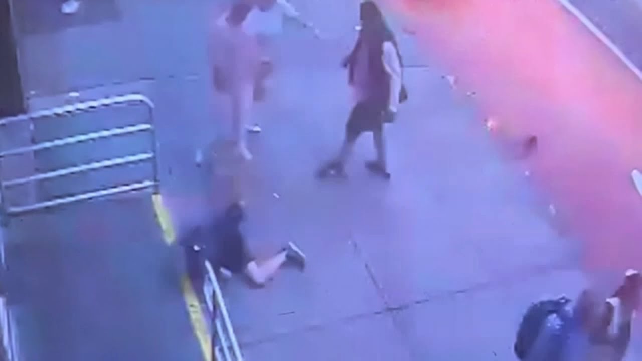 Man randomly punched from behind while walking near Port Authority ...