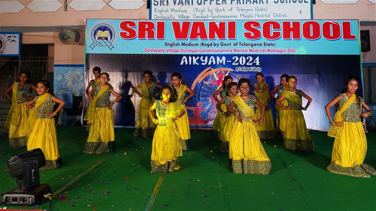 Aikyam - Annual Day Function | Telangana Dance | Girls | Sri Vani ...