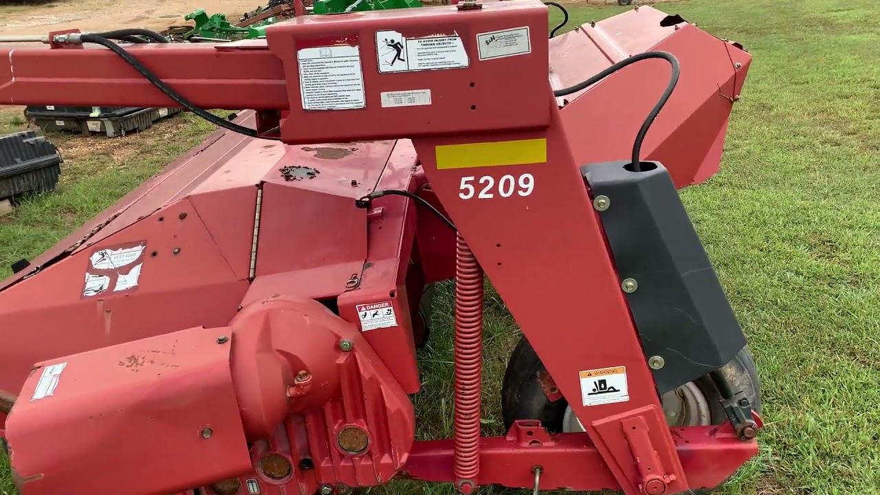 2001 NEW IDEA 5209 For Sale - YouTube