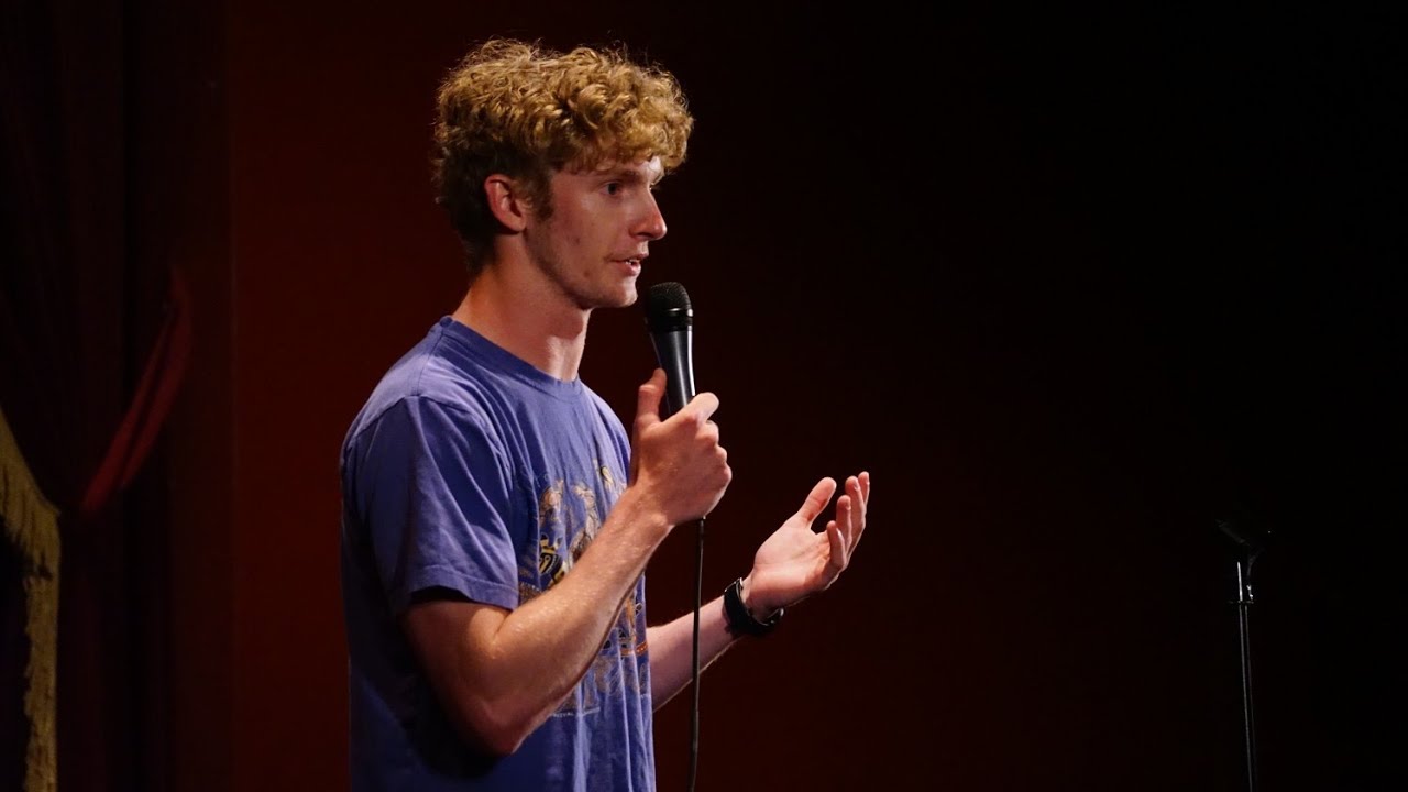 Laugh Factory Debut | Harry Meredith - YouTube