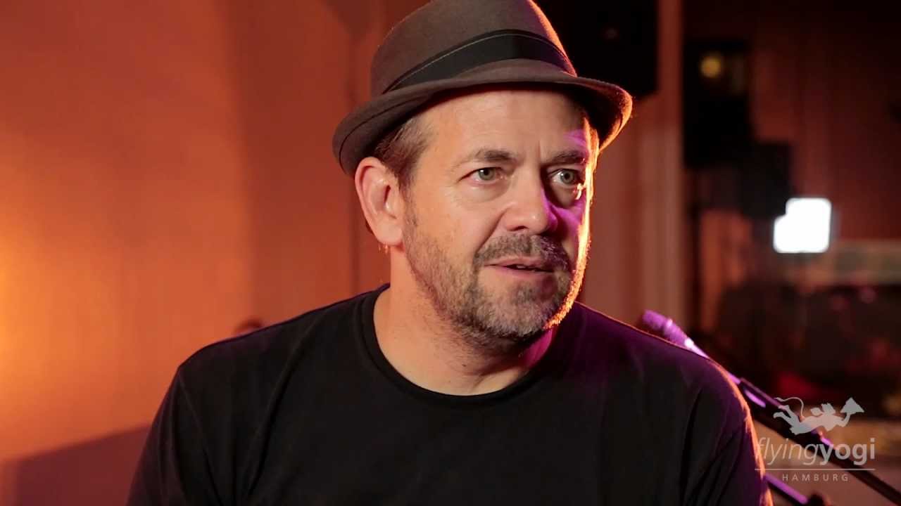 Dave Stringer - Exklusiv für das Yoga Journal (HD) - YouTube