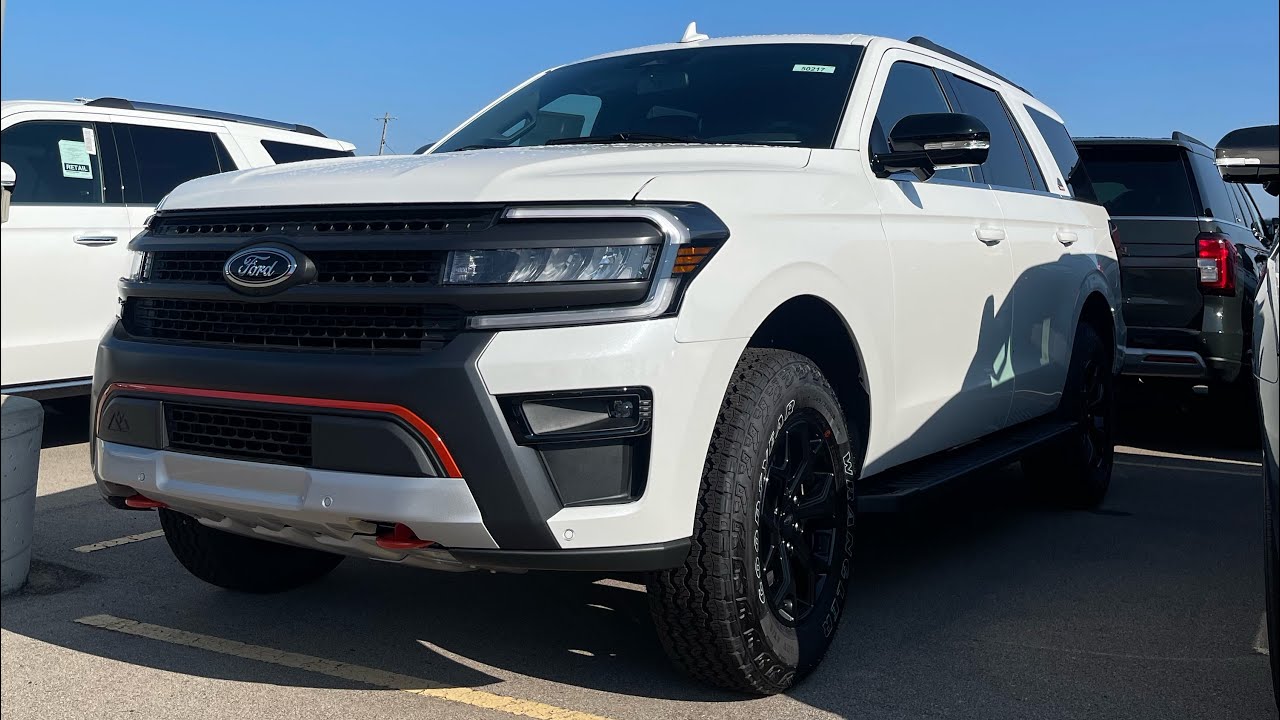 2023 Ford Expedition Timberline in Star White Metallic Tri-Coat walk ...