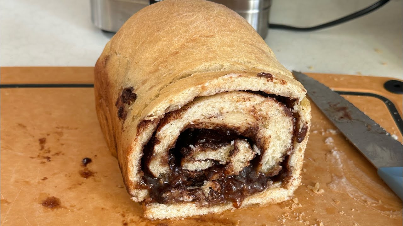 Cinnamon roll oh La La #cinnamonroll #baking #beginnerfriendly - YouTube